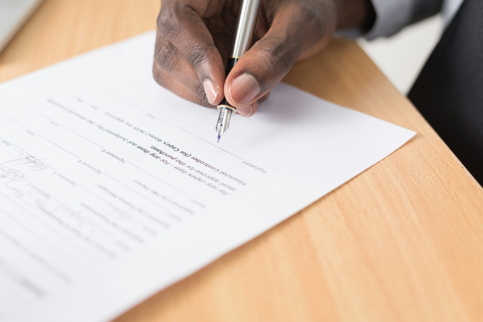 Certified vs. Notarized Translations: Key Differences and Uses
